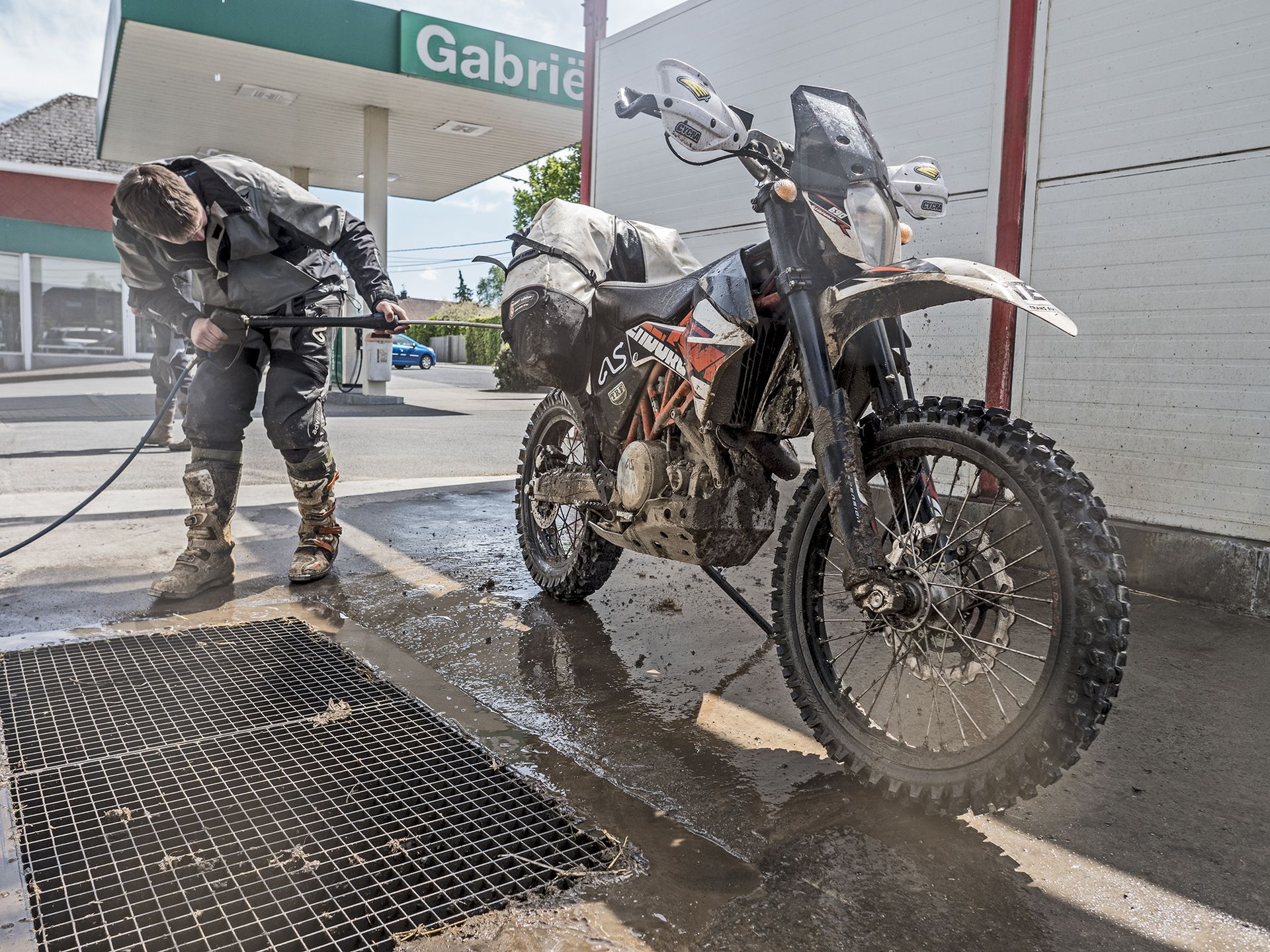 Adventure Spec | Giant Loop Coyote Saddlebag